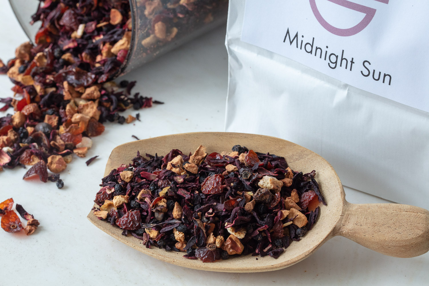 Midnight Sun; Organic Fruit Tea; Tangy and fruity. - Emeyu